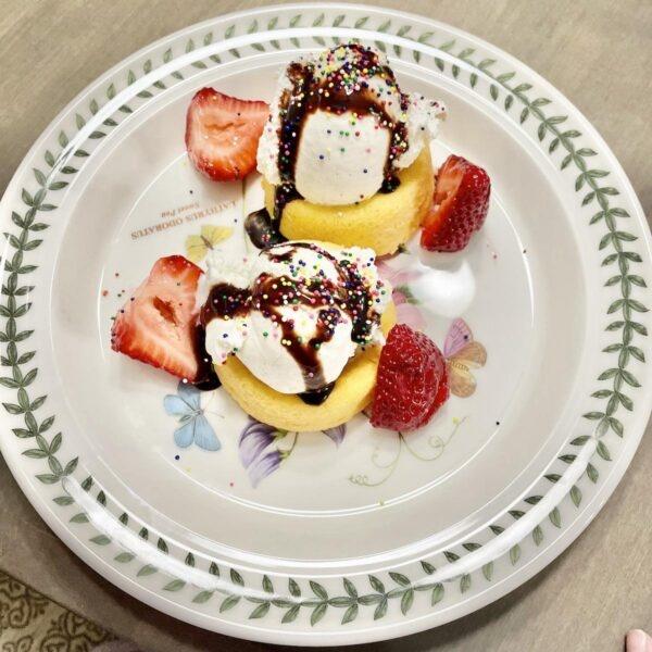 Super Easy Strawberry Shortcake Sundae Recipe